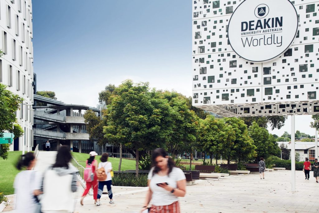 Sports management graduate explains why he chose Deakin University