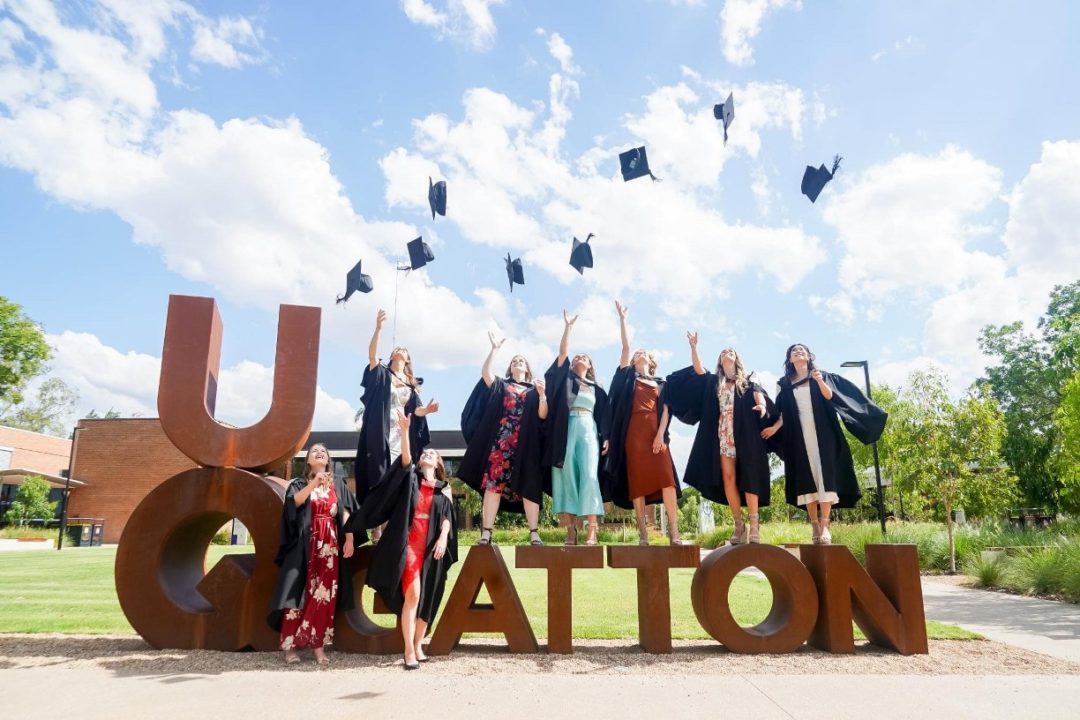 UQ Veterinary School student? Explore UQ Gatton
